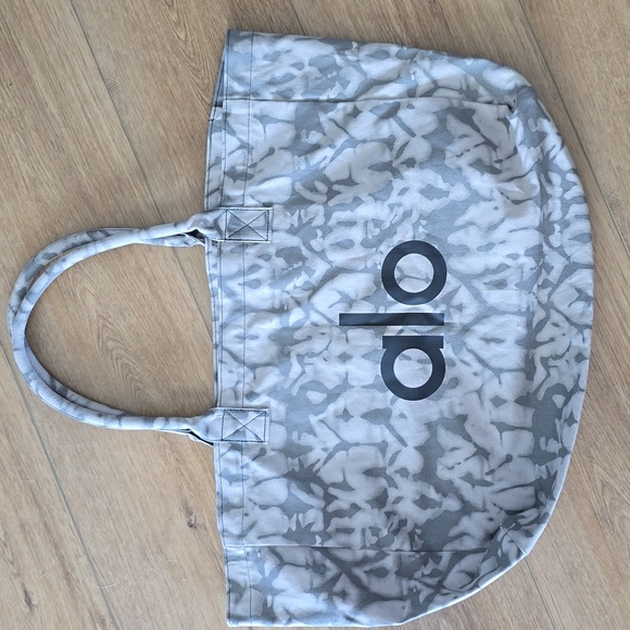 ALO Yoga | Bags | Alo Yoga Tie Dye Tote Bag | Poshmark